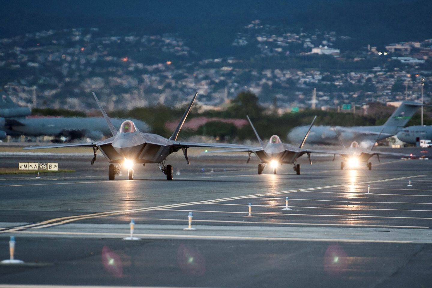 F-22 Raptor Night Operations | Retiree News